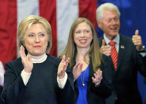 The Clinton dynasty scrambles to stay on top | SocialistWorker.org